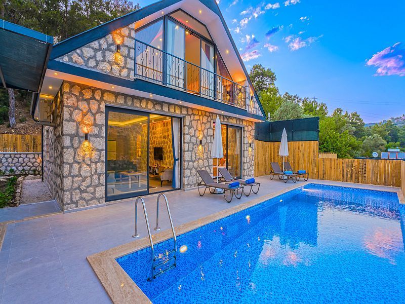 Rental Villa with Private Pool in Antalya – Villa Reign |TNK Tatilnekolay